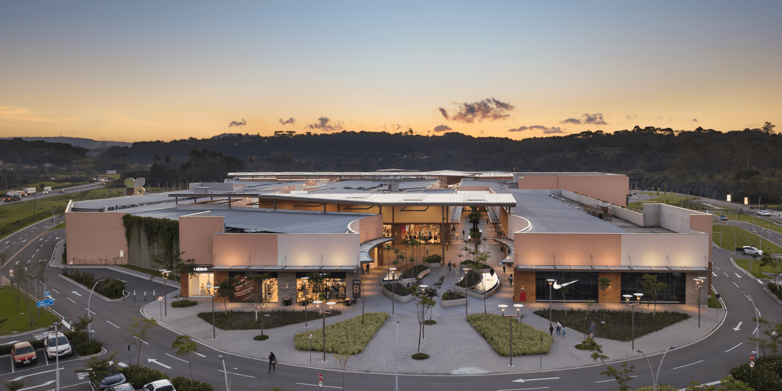 Com crescimento de 24% no Brasil, outlets celebram momento histórico ...